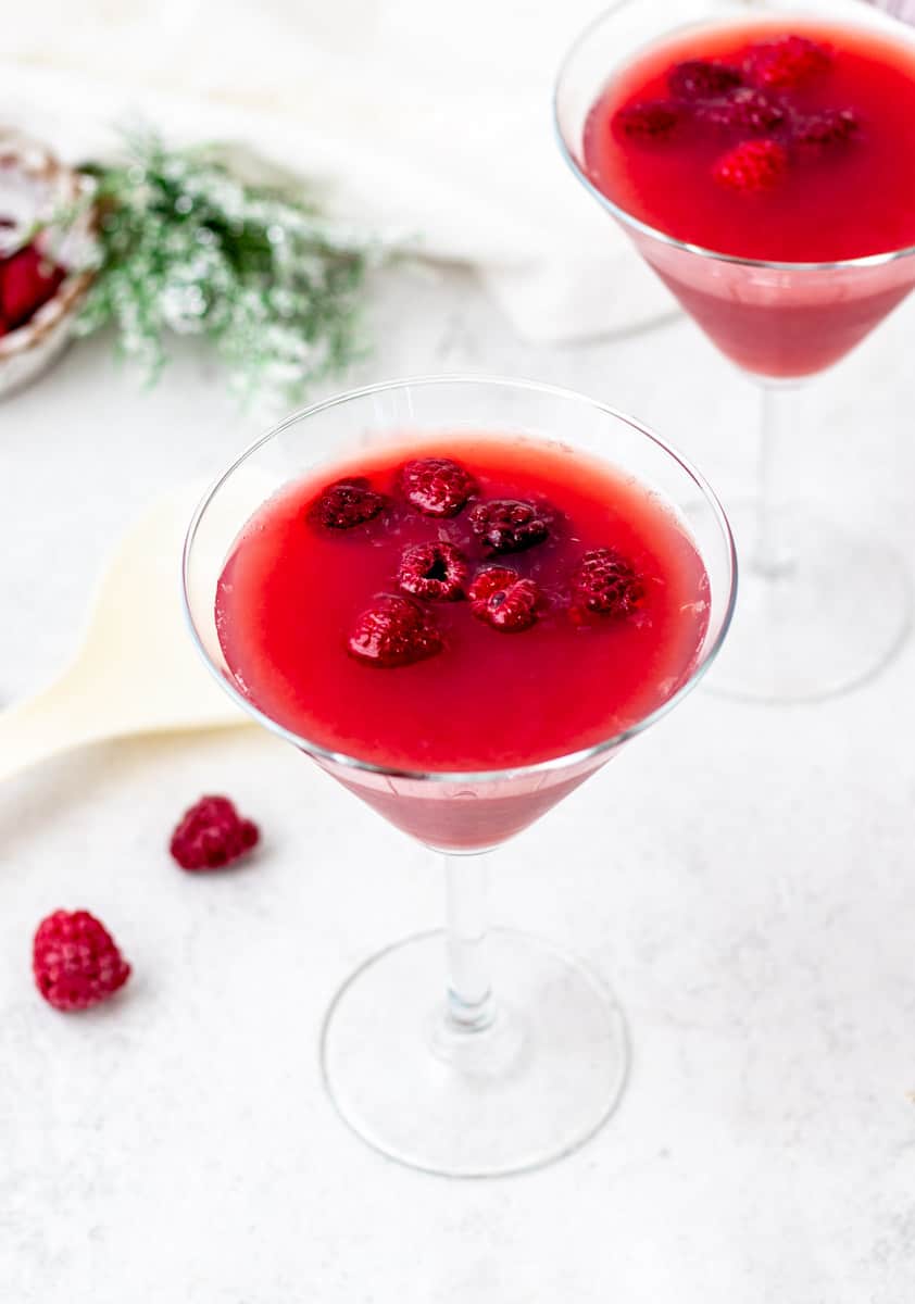 Easy Christmas Punch {non alcoholic} - Haute & Healthy Living