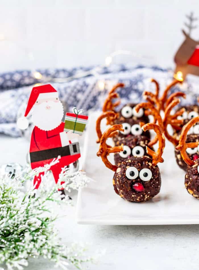 Pretzel Reindeer Bites | Haute & Healthy Living