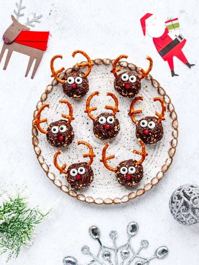 Pretzel Reindeer Bites Recipe Story - Haute & Healthy Living