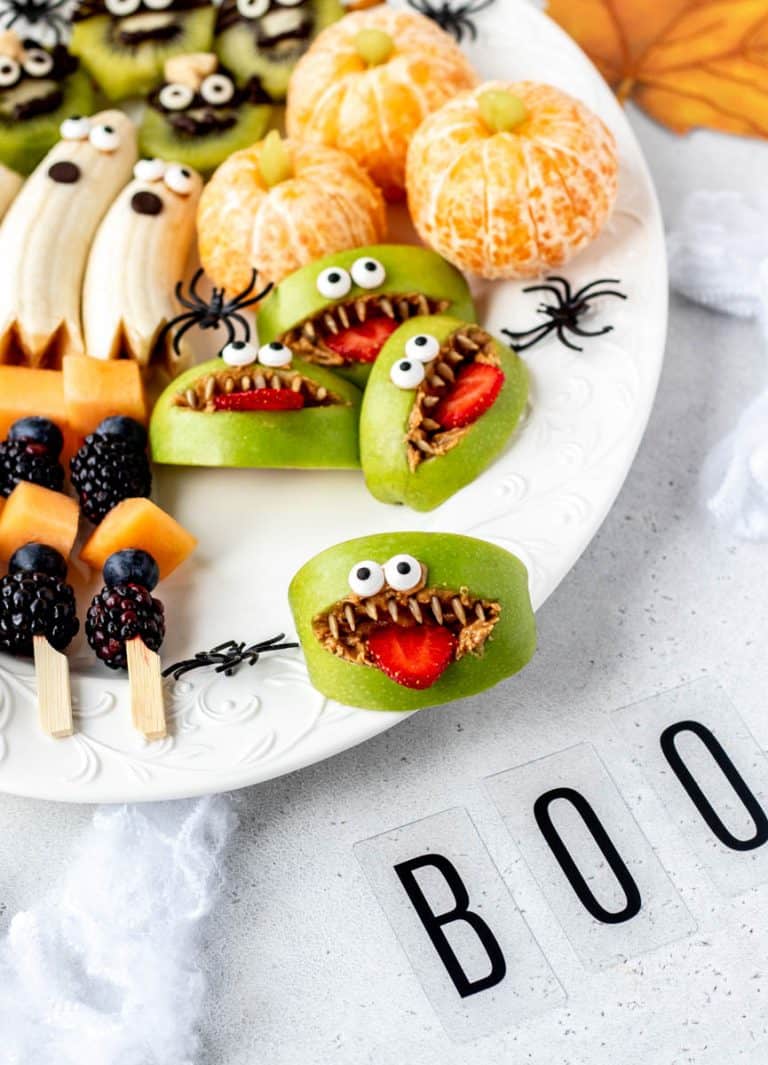 Halloween Fruit Tray Ideas {A Healthy Halloween Snack}!