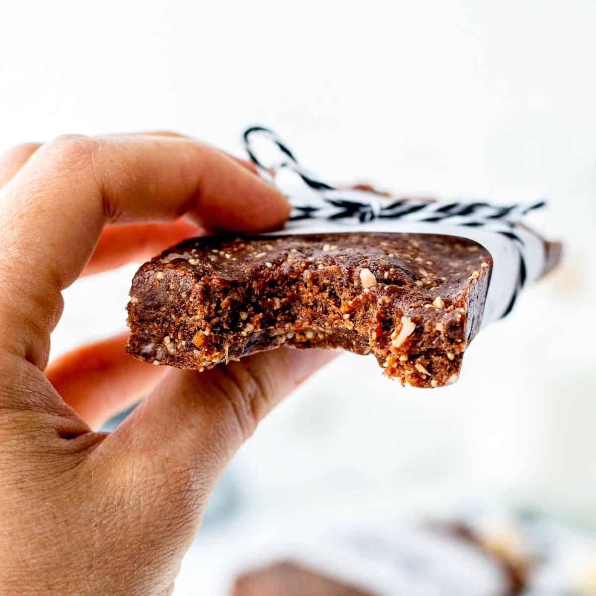 Lara Bars LÄRABAR | Simple. Pure. Delicious.