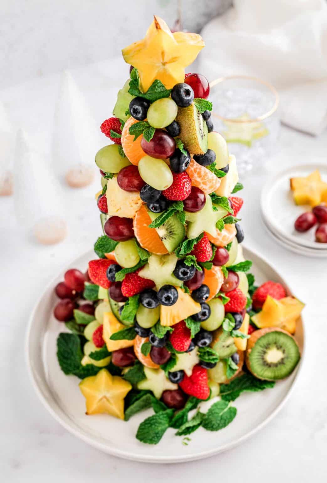 Fruit Christmas Tree {Beautiful Christmas Fruit Display}