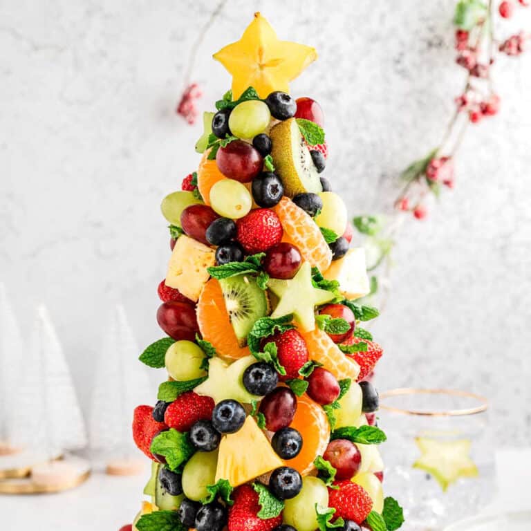 Fruit Christmas Tree {Beautiful Christmas Fruit Display}