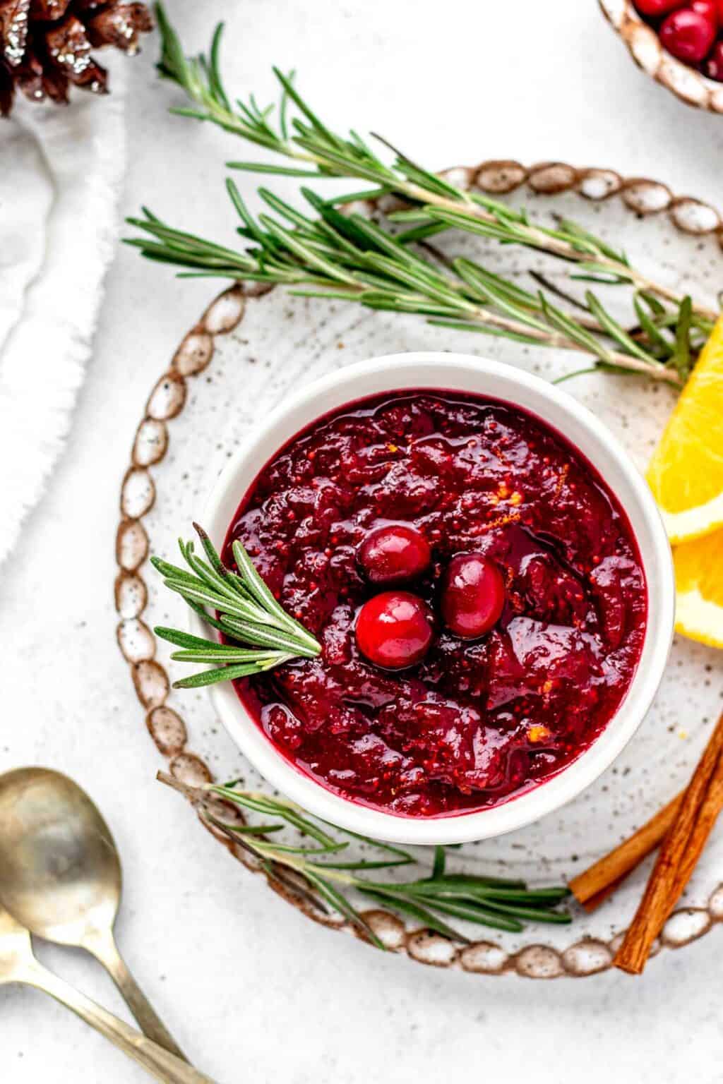 Healthy Cinnamon Orange Cranberry Sauce