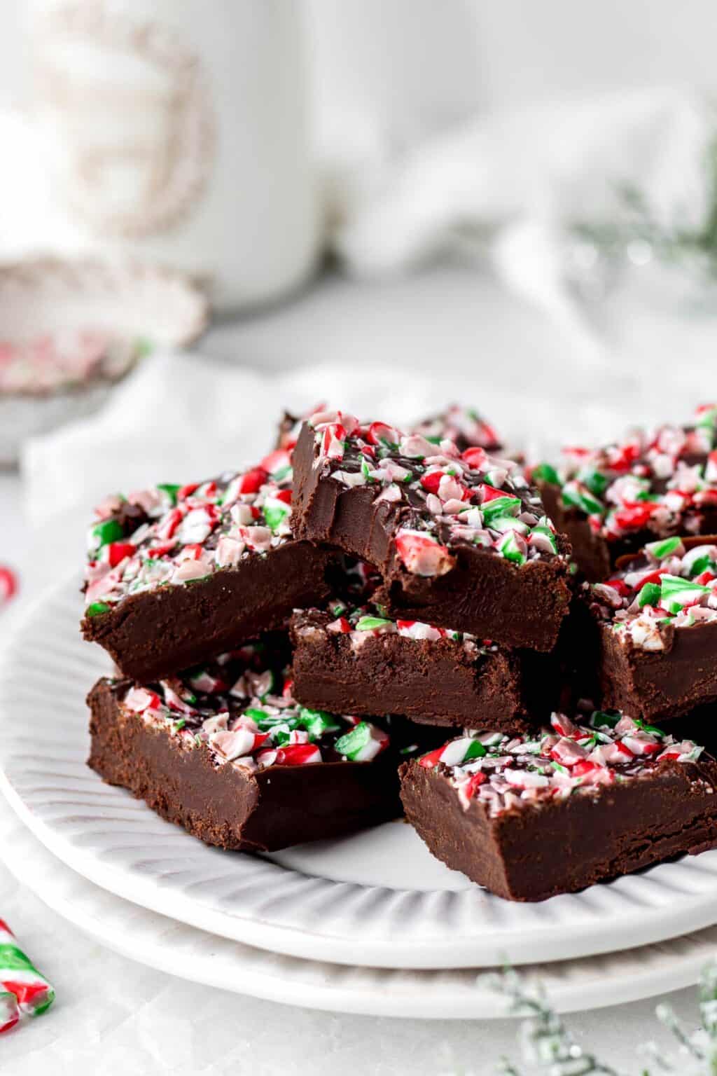 Easy 3-Ingredient Christmas Fudge Recipe {with Peppermint}